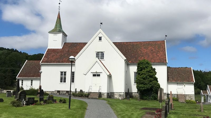 Landvik kirke - Landvik og Eide menigheter