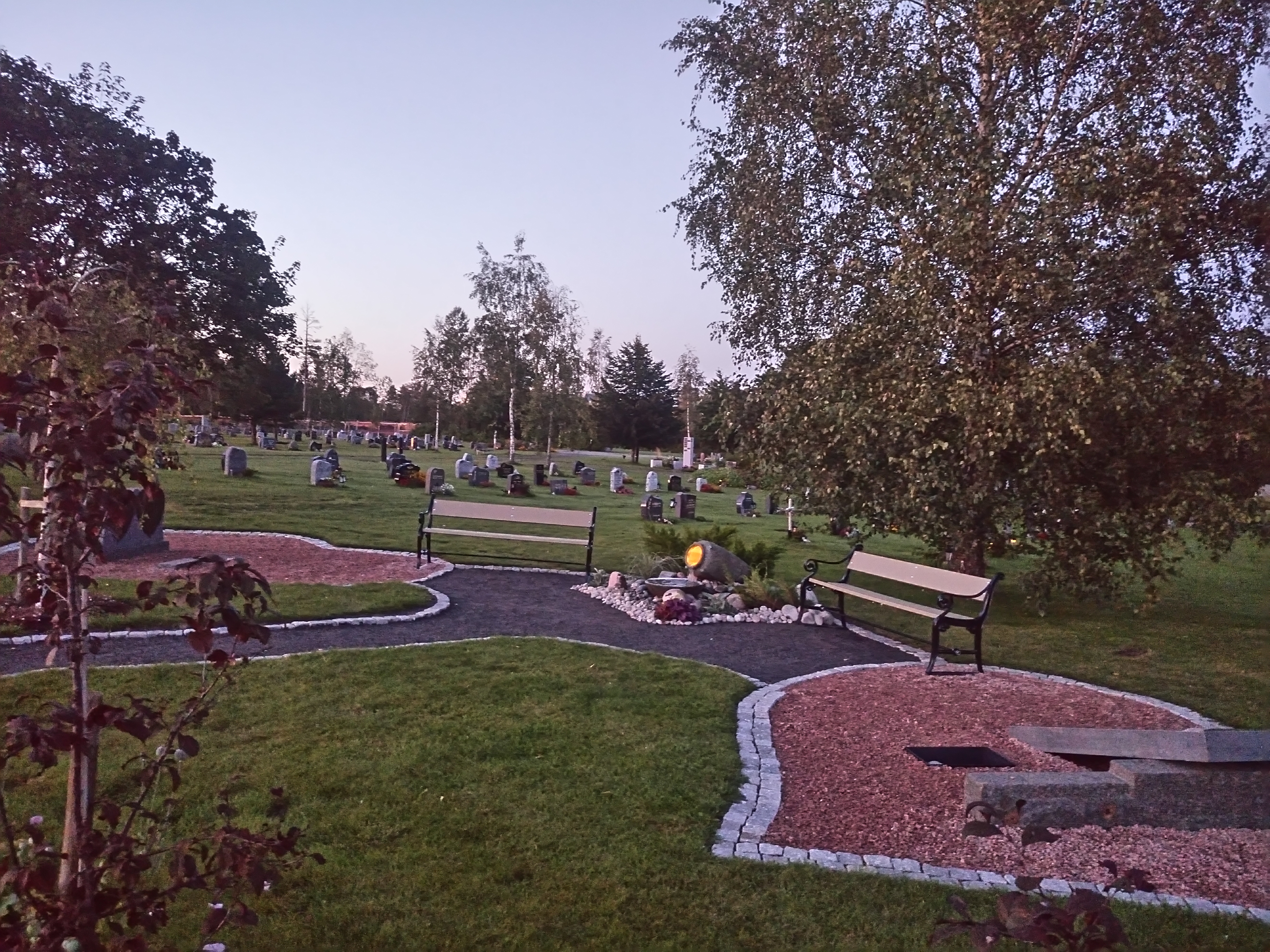 Navnet minnelund for barn - Lørenskog kirkelige fellesråd