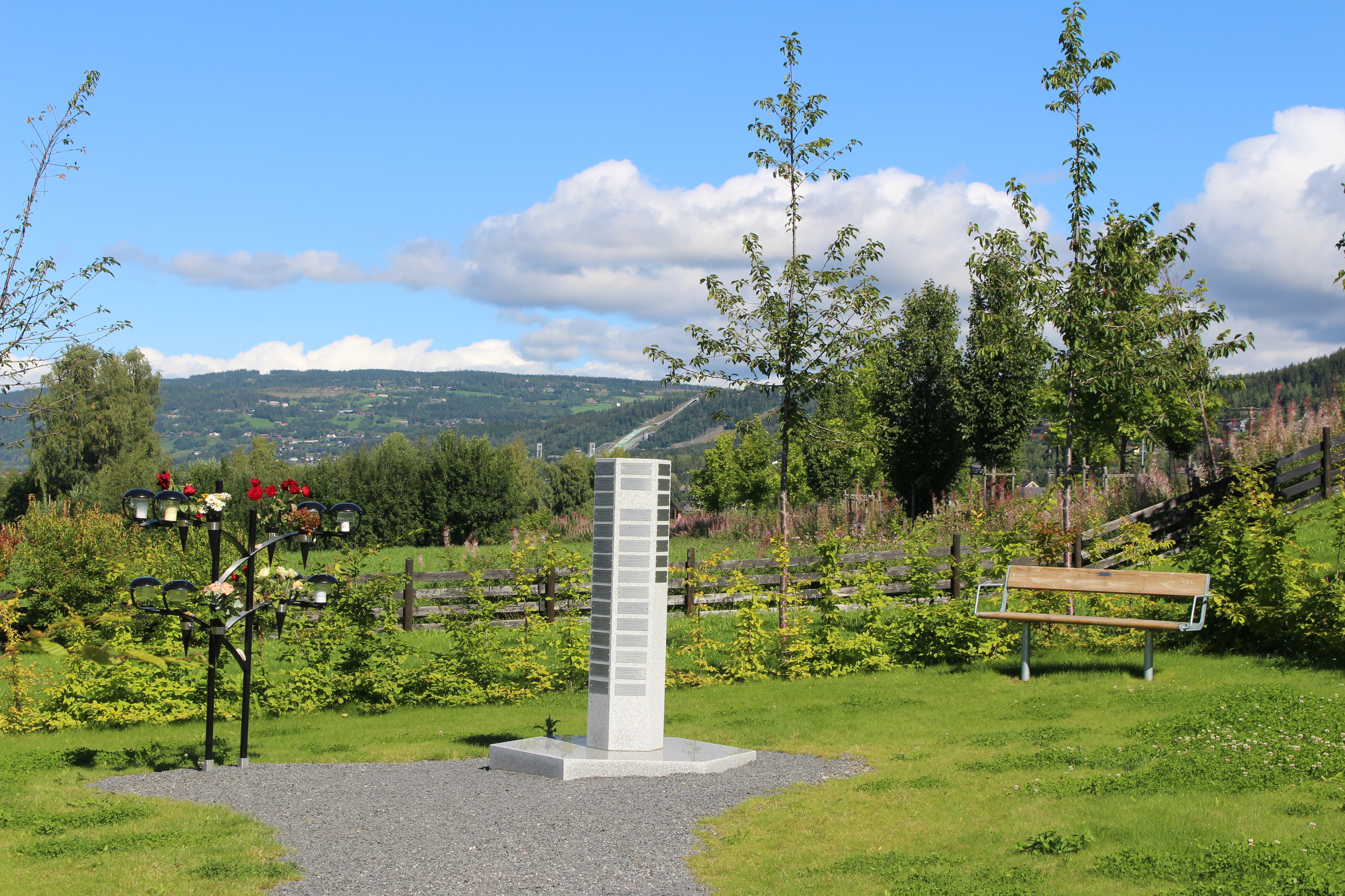 Navnet- og anonym minnelund - Lillehammer kirkelige fellesråd